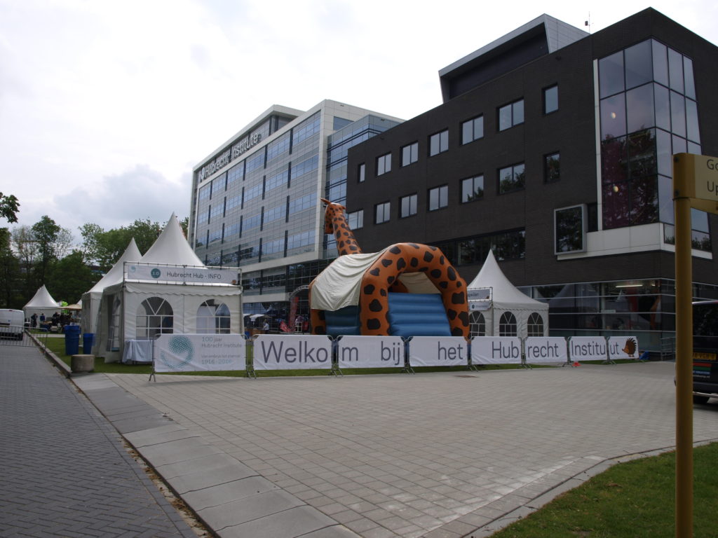 Meer dan 1250 bezoekers tijdens open dag Hubrecht Instituut - Hubrecht ...